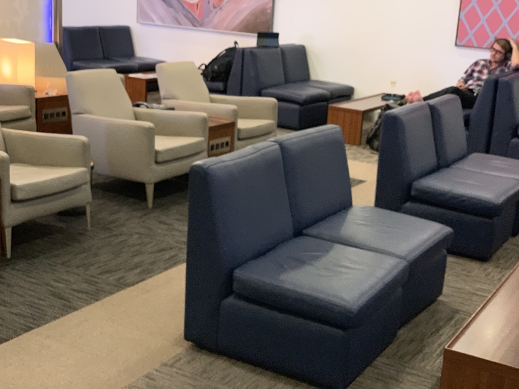 Review: British Airways First Class Lounge London Heathrow Terminal 3 ...