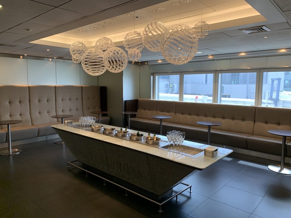 Review: British Airways First Class Lounge London Heathrow Terminal 3 ...