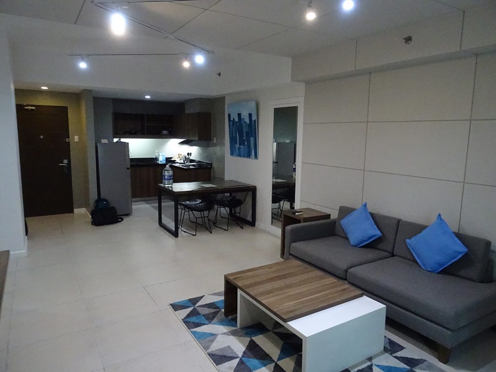 Review: Executive Suite - The Sphere Serviced Residences Makati ...