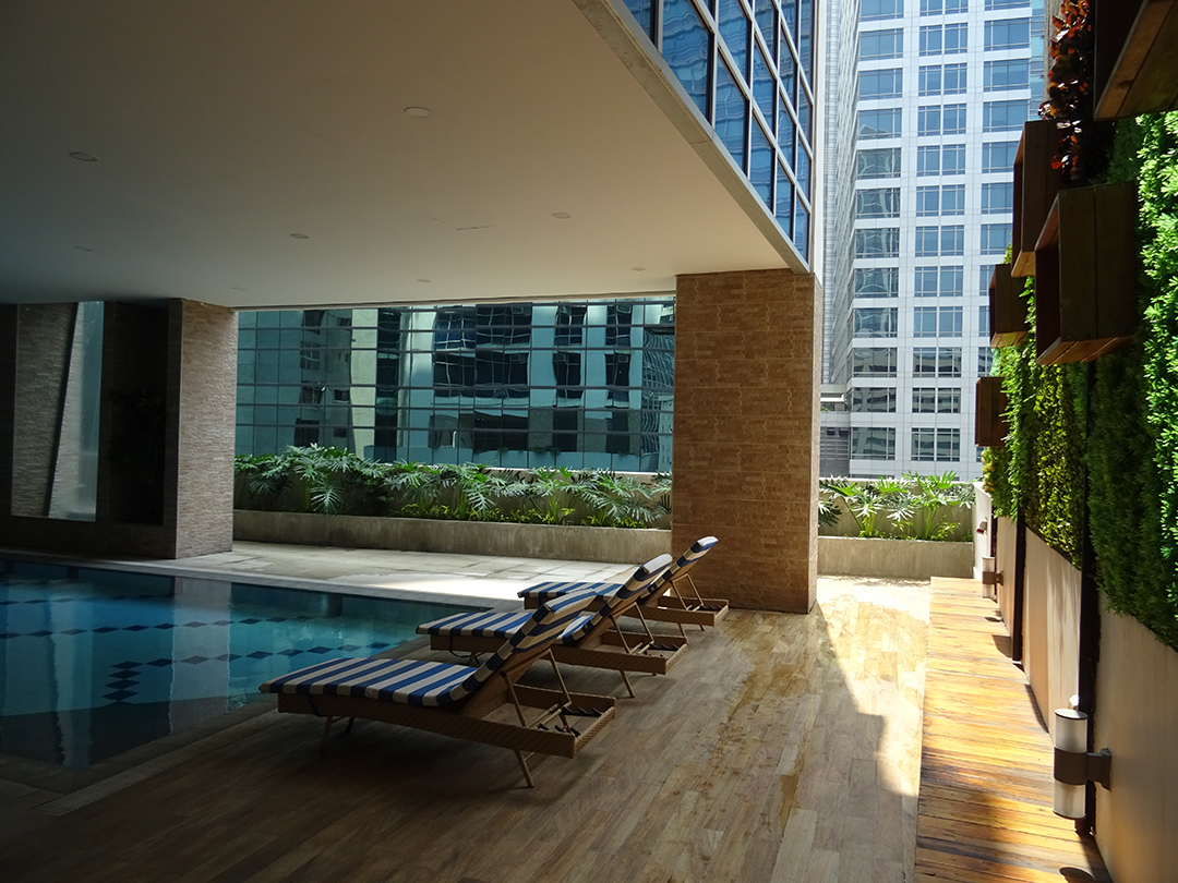 Review: Executive Suite - The Sphere Serviced Residences Makati ...
